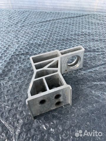 Кронштейн радиатора левый Mercedes-Benz E-Class купить в Москве ...